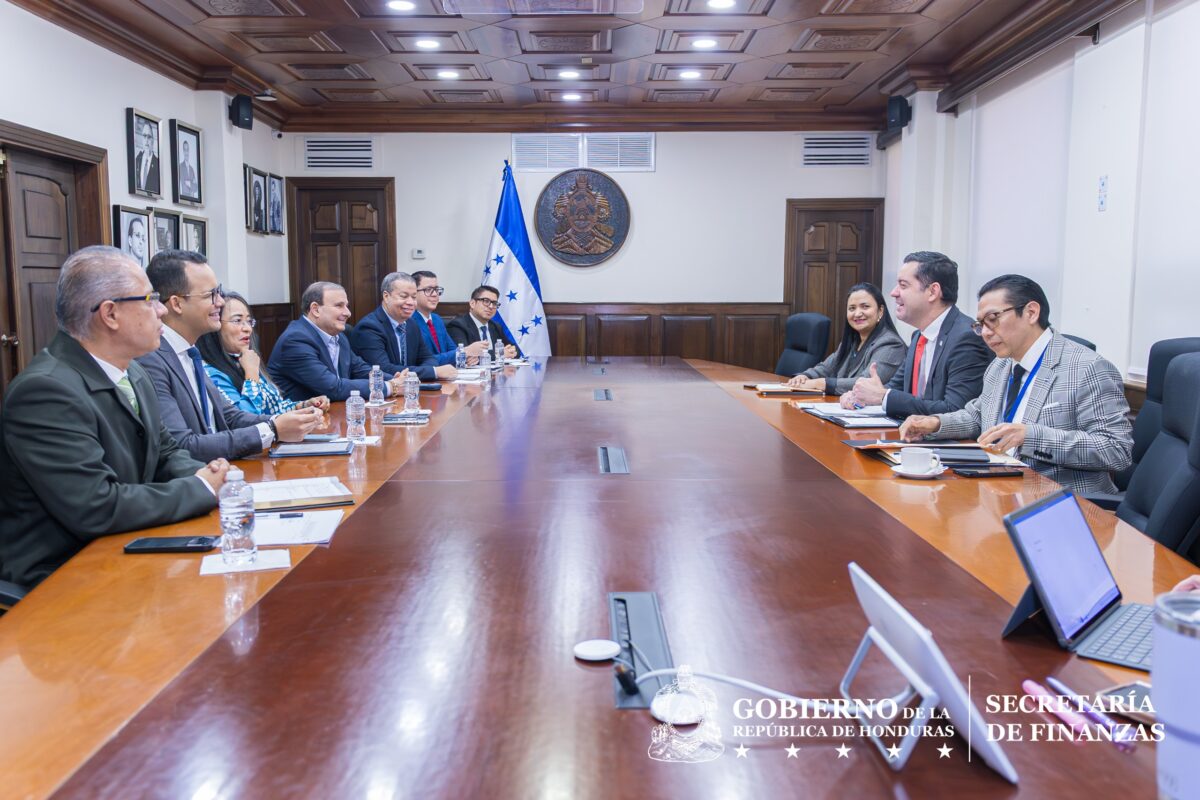 Directora del CNA destaca diferencias entre nuevas autoridades de la ...